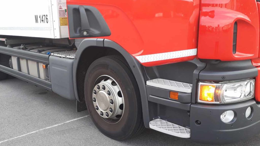 Moving off information system – TruckWarn